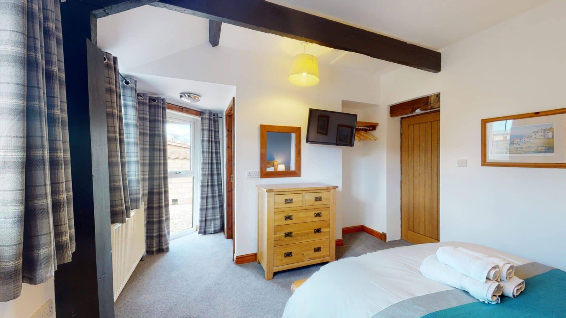 Luxury One Bedroom Hot Tub Cottage In Pickering - Barker Stakes