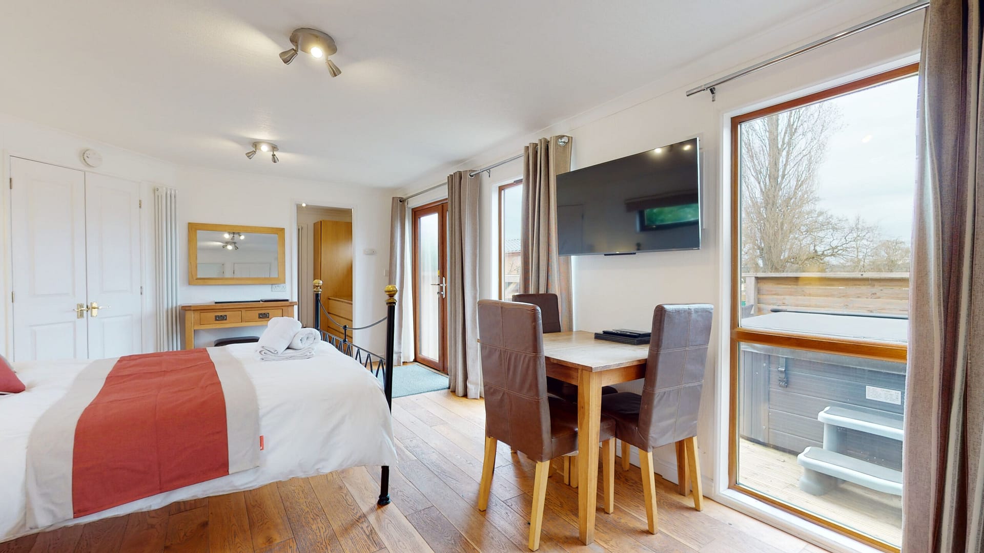 Cheap Family Hot Tub Holiday Lodge In Pickering Sleeps 4